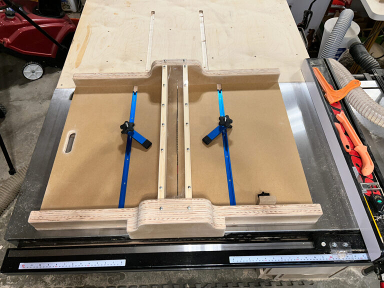 How to Build a Crosscut Sled for a Table Saw - Sawstop